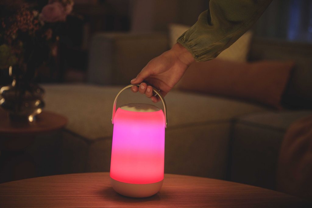 WiZ Mobile Portable Light, 16 triệu màu, tích hợp Pin - Gu Công Nghệ